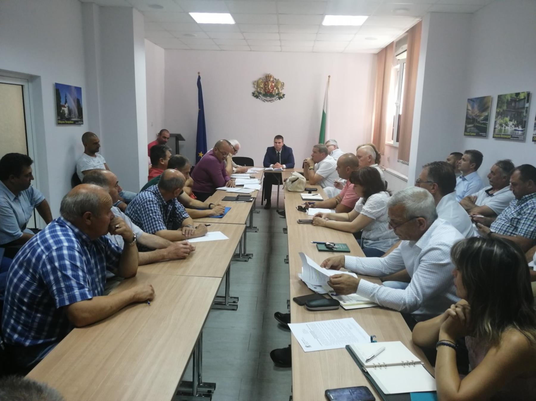 Обсъдиха и приеха новия Областен план за защита при бедствия Областна администрация Пазарджик